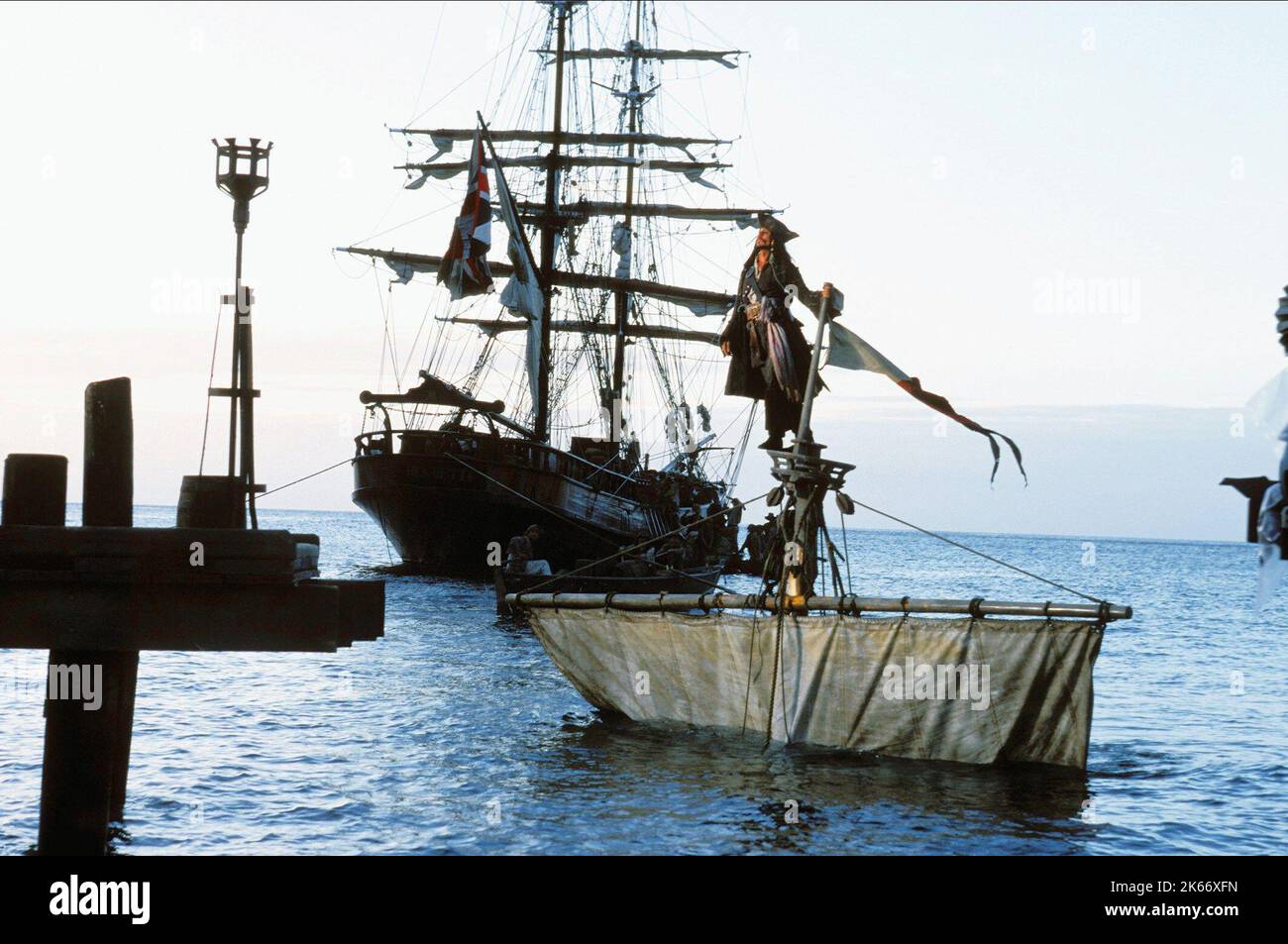 Pirates caribbean black pearl hi-res stock photography and images - Alamy