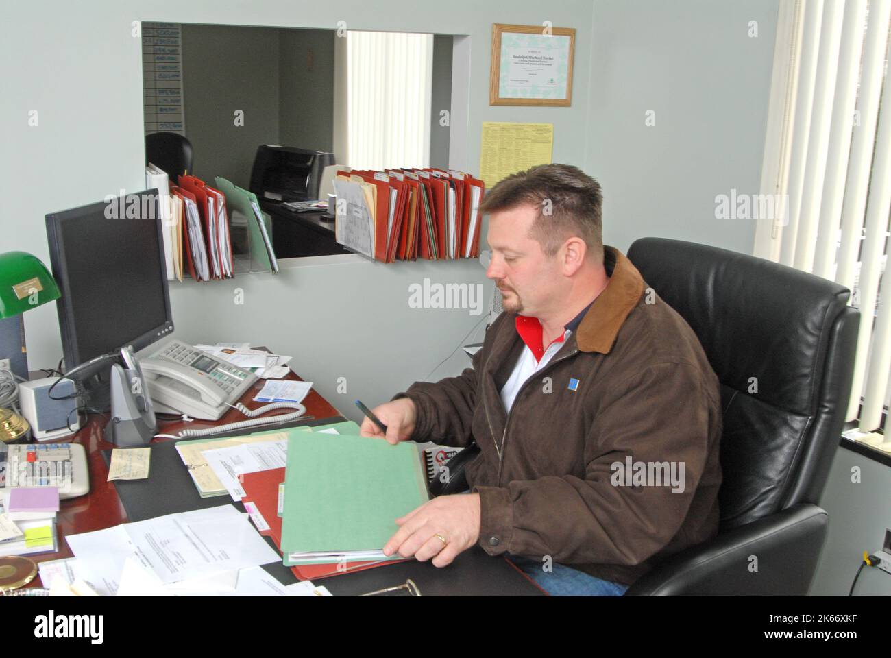 Commercial real estate transactions hi-res stock photography and images ...