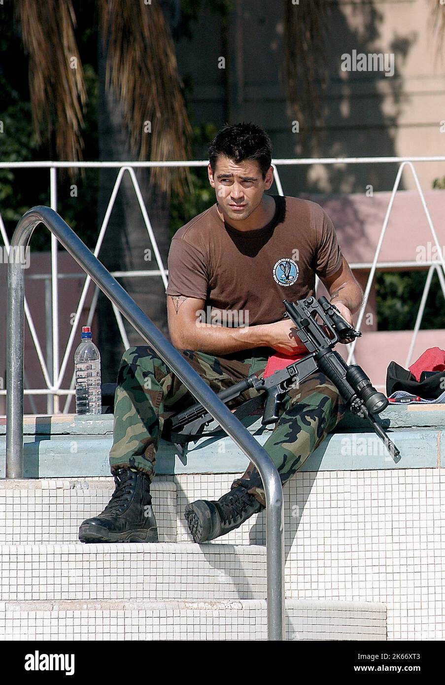 COLIN FARRELL, S.W.A.T., 2003 Stock Photo - Alamy