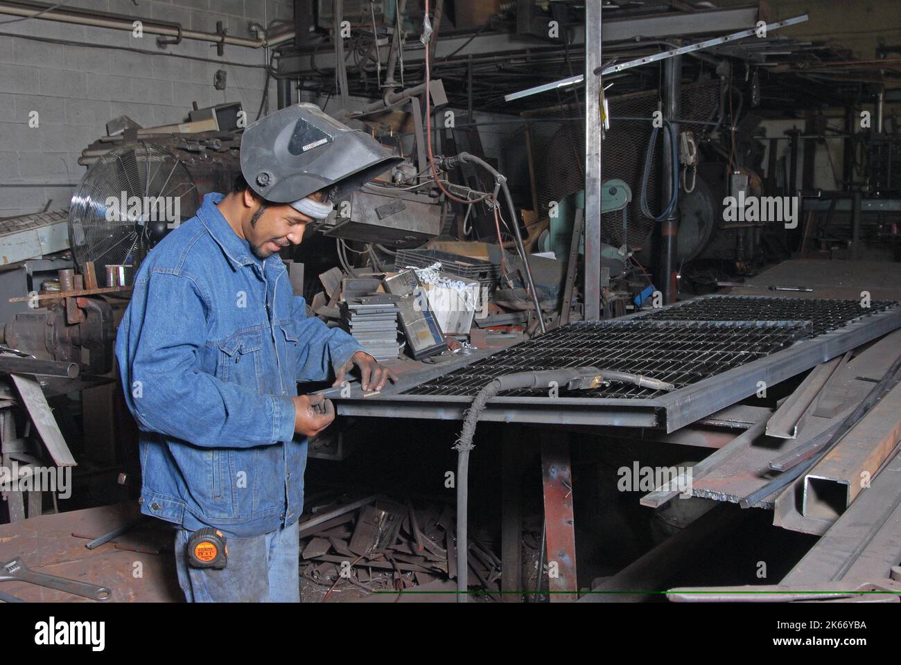 Precision welding joint hi-res stock photography and images - Alamy