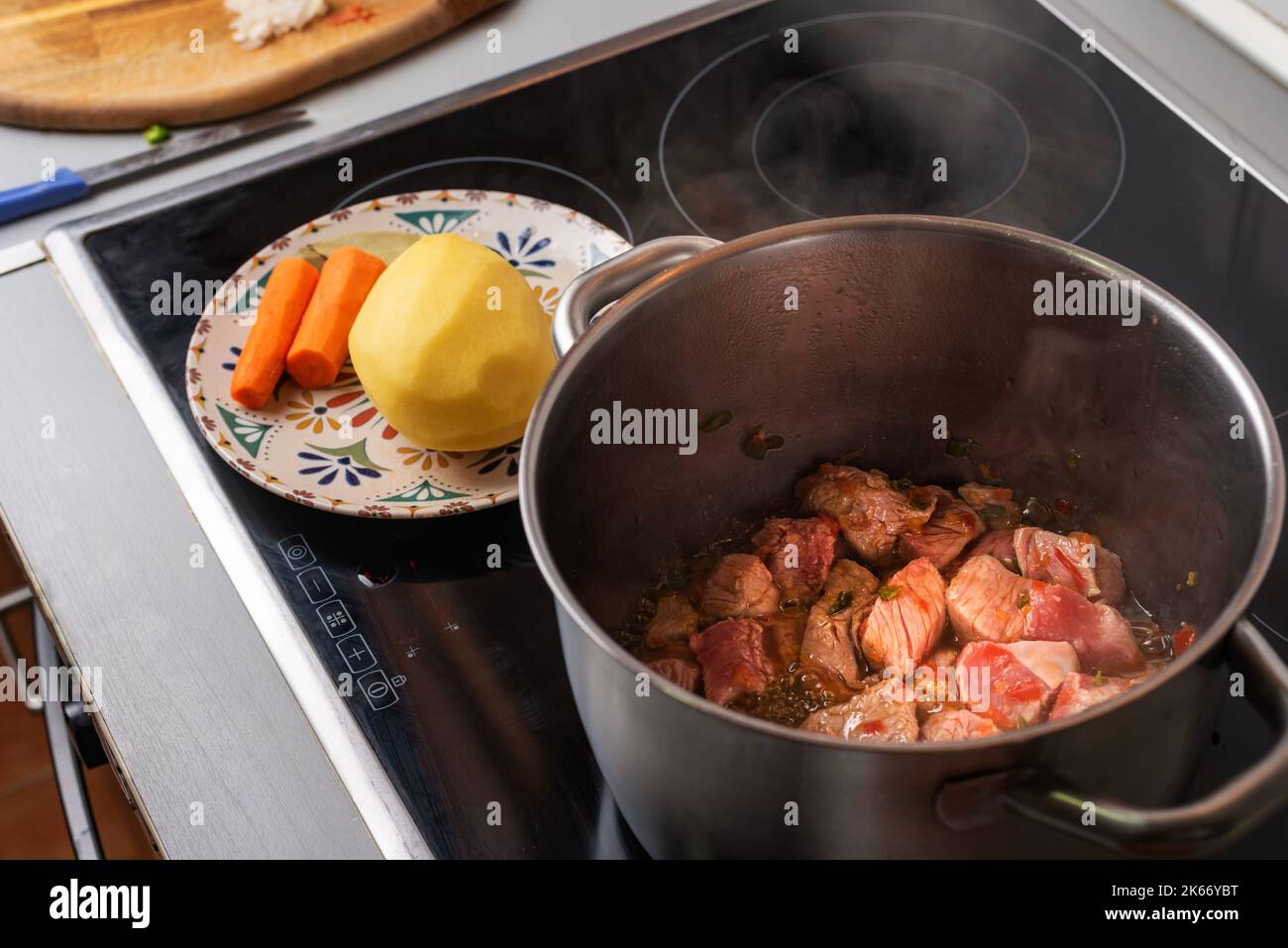 Rustic beef stew hi-res stock photography and images - Alamy