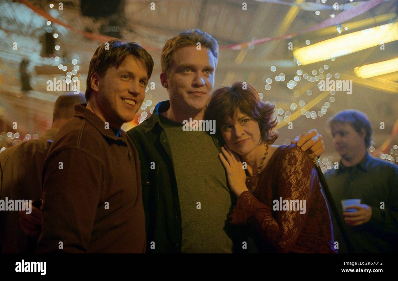 LOCHLYN MUNRO, ANTHONY MICHAEL HALL, ALLY SHEEDY, THE DEAD ZONE ...