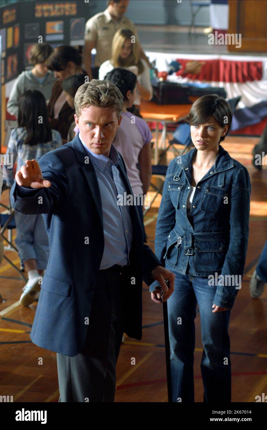 ANTHONY MICHAEL HALL, NICOLE DE BOER, THE DEAD ZONE : SEASON 2, 2003 ...