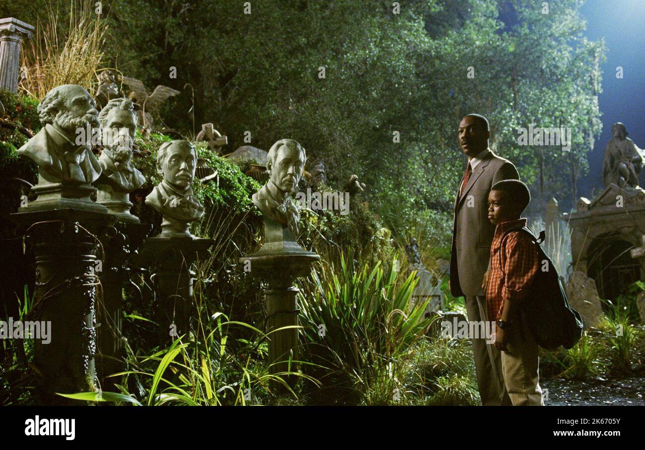 MURPHY,JEFFERIES, THE HAUNTED MANSION, 2003 Stock Photo - Alamy