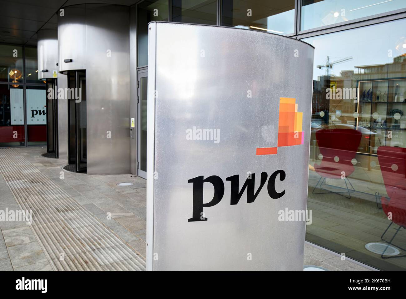 Pwc dublin hi-res stock photography and images - Alamy