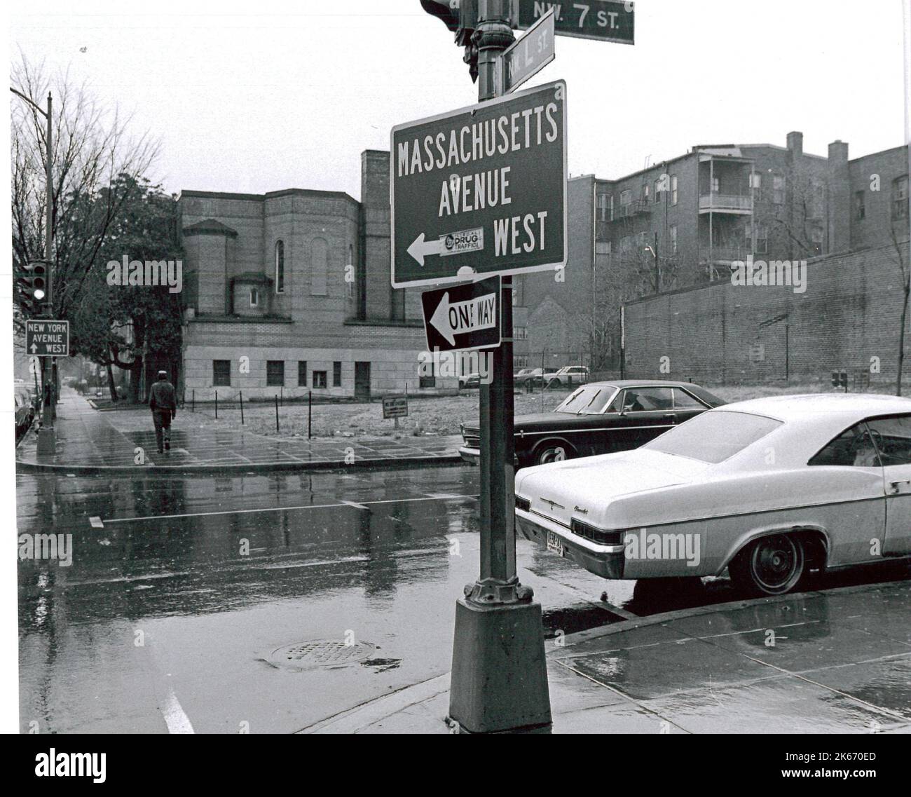 Massachusetts ave hi-res stock photography and images - Alamy
