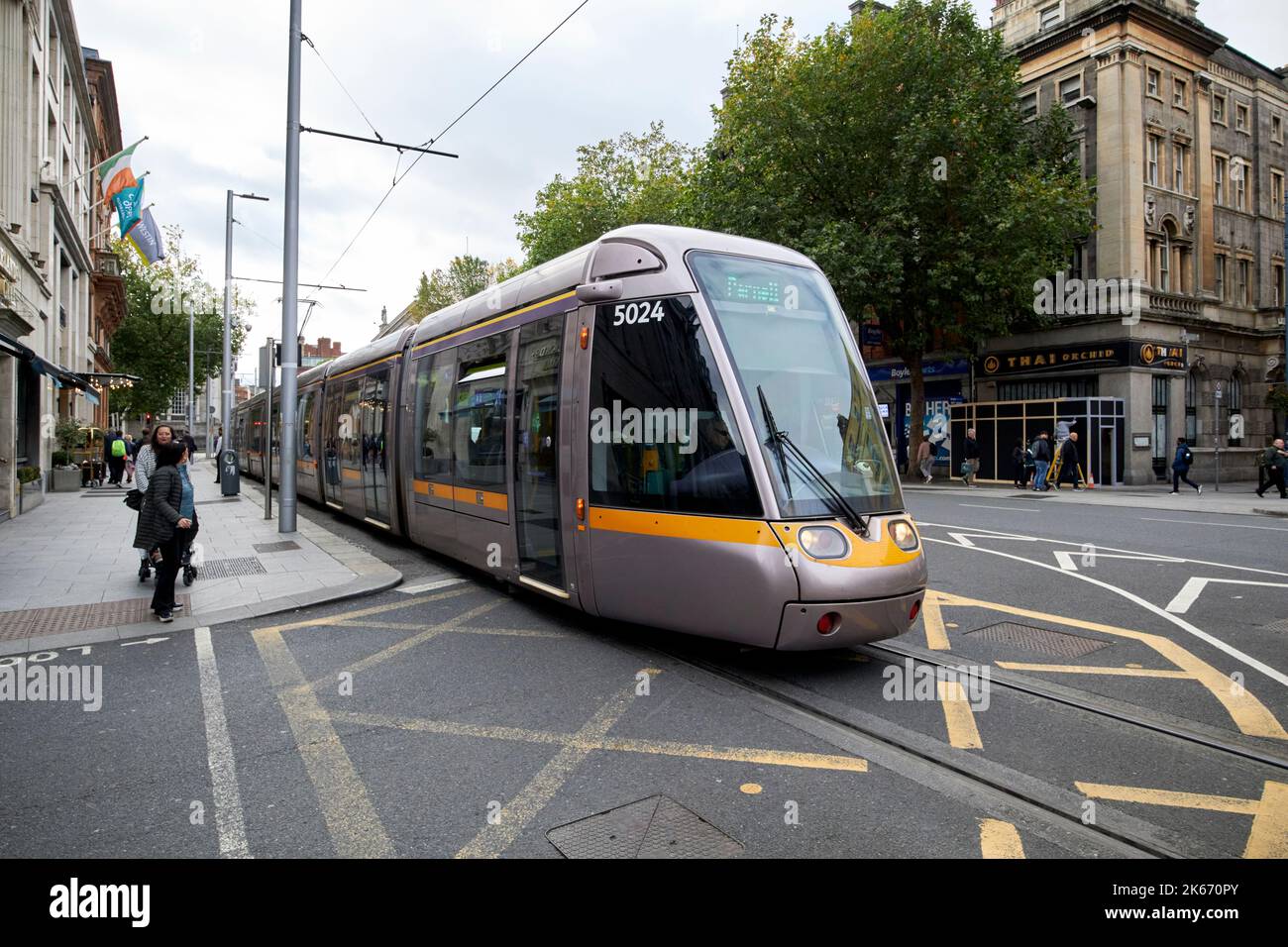 luas tram on westmoreland street dublin republic of ireland Stock Photo ...