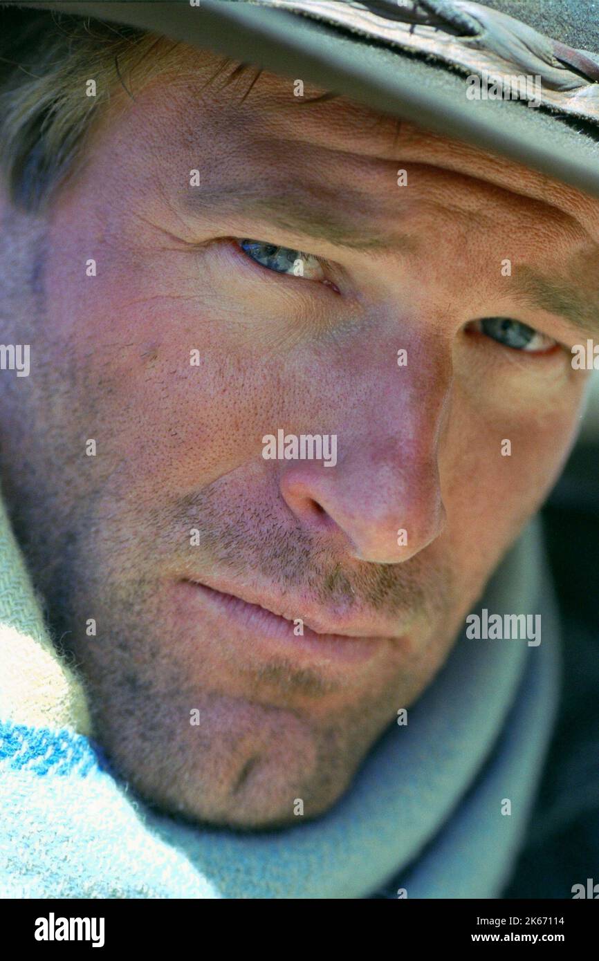 AARON ECKHART, THE MISSING, 2003 Stock Photo - Alamy
