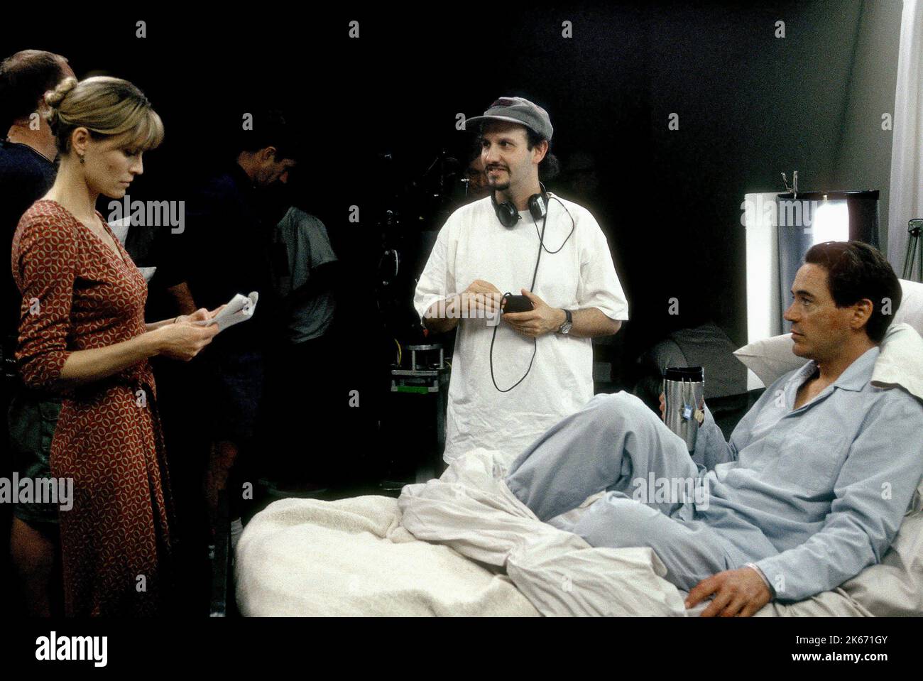 ROBIN WRIGHT PENN, KEITH GORDON, ROBERT DOWNEY JNR, THE SINGING ...