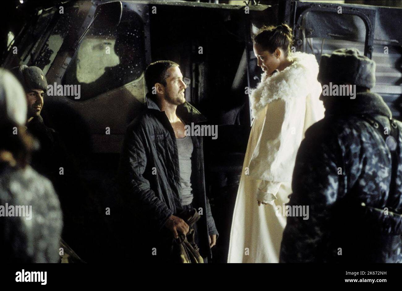 Gerard butler lara croft tomb raider hi-res stock photography and ...