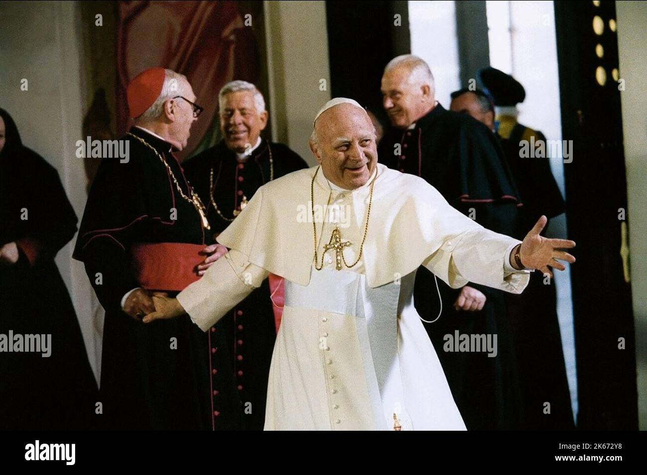 BOB HOSKINS, THE GOOD POPE: POPE JOHN XXIII, 2003 Stock Photo - Alamy