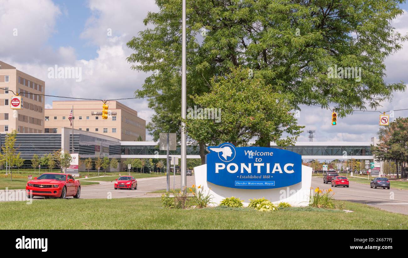 PONTIAC, MI/USA - AUGUST 17, 2014: The annual Woodward Dream Cruise ...