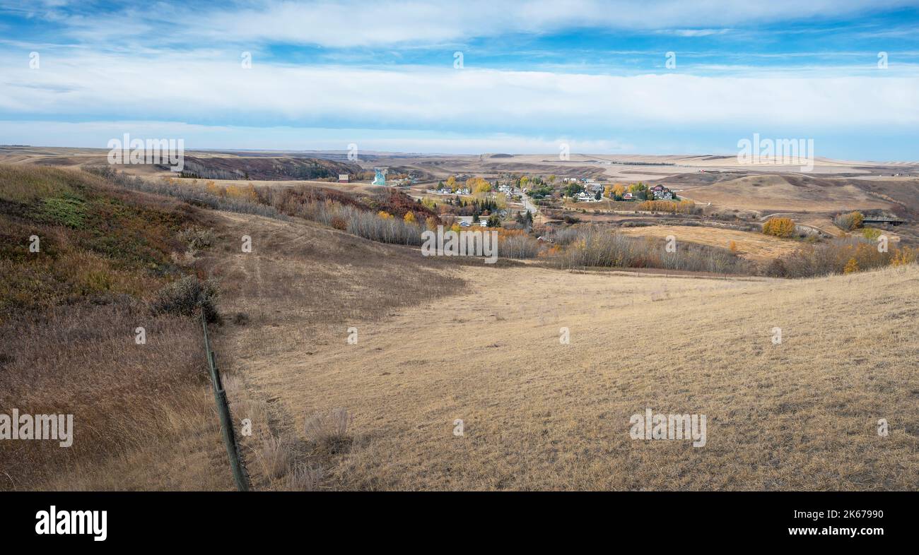 High angle view of the village of Rosebud in the Rosebud Valley in ...
