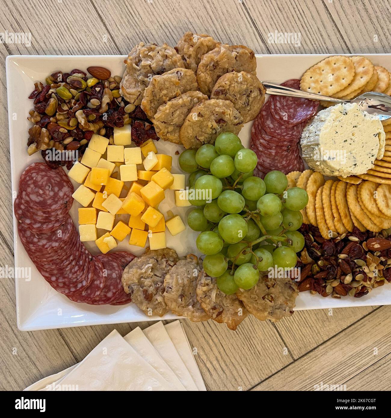 Charcuterie board crackers hi-res stock photography and images - Alamy