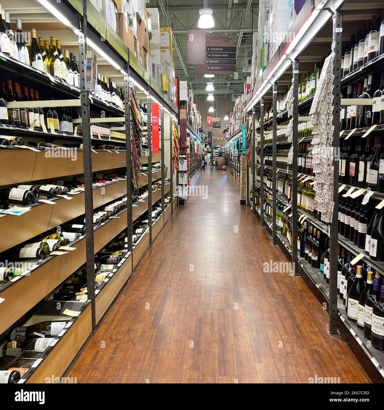 Total wine hi-res stock photography and images - Alamy