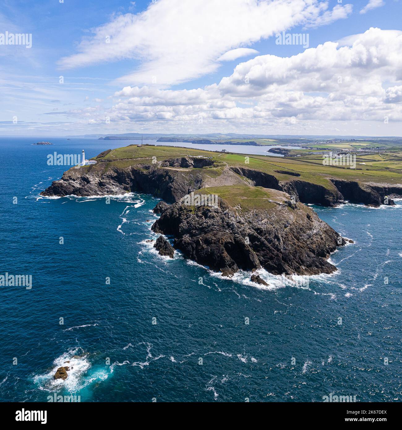 Trevose head lighthouse atlantic hi-res stock photography and images ...