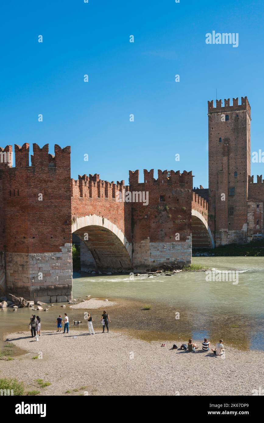 Verona italy castelvecchio castle hi-res stock photography and images ...