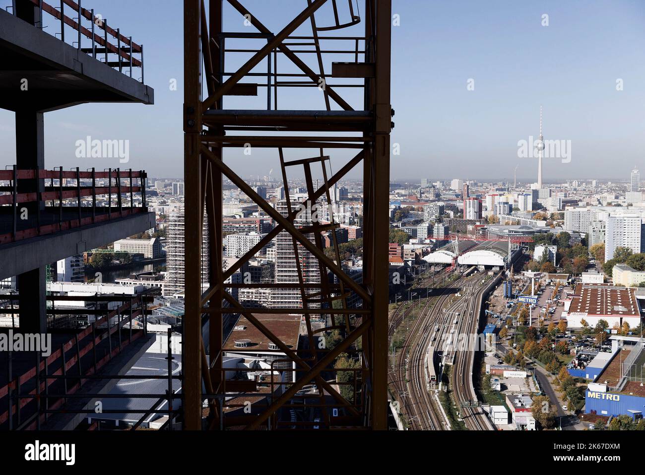 Berlin, Germany. 12th Oct, 2022. View of the Berlin TV tower (r) from ...