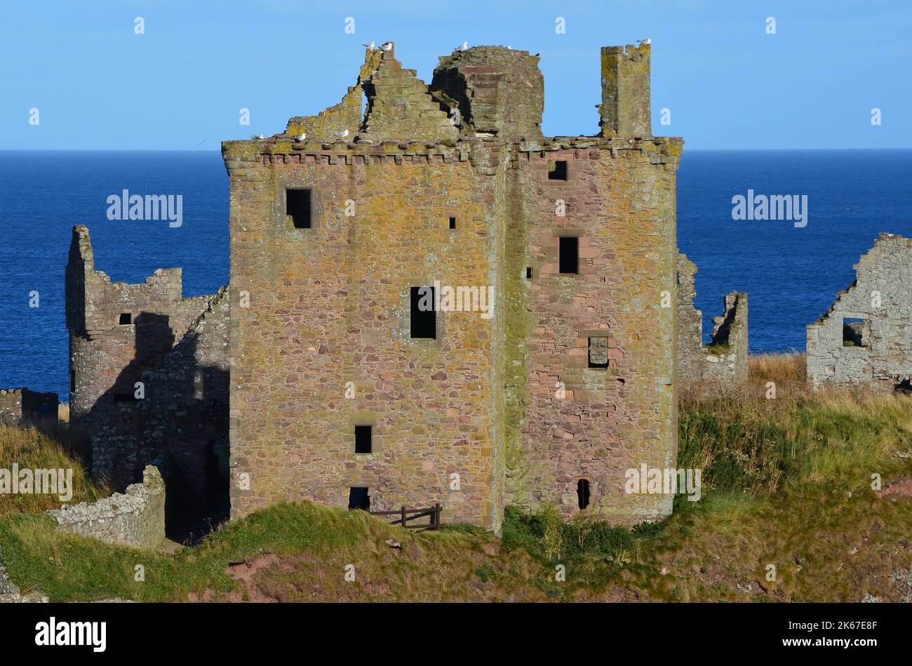 The Dunnottar Castle in Stonehaven, a Scottish historical landmark ...