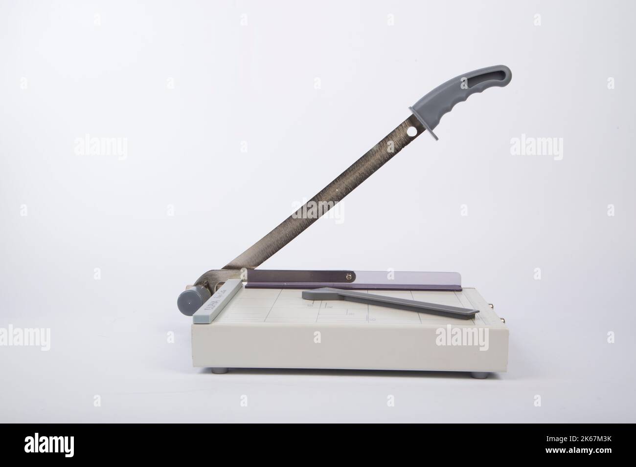 Manual cutter hi-res stock photography and images - Alamy