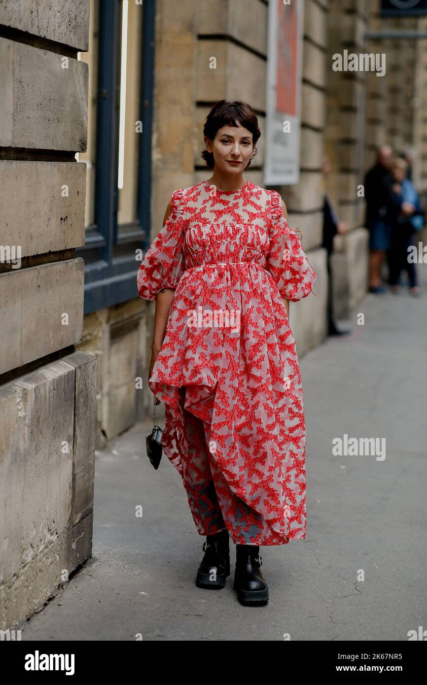 Street style, Alyssa Coscarelli arriving at Cecilie Bahnsen Spring ...