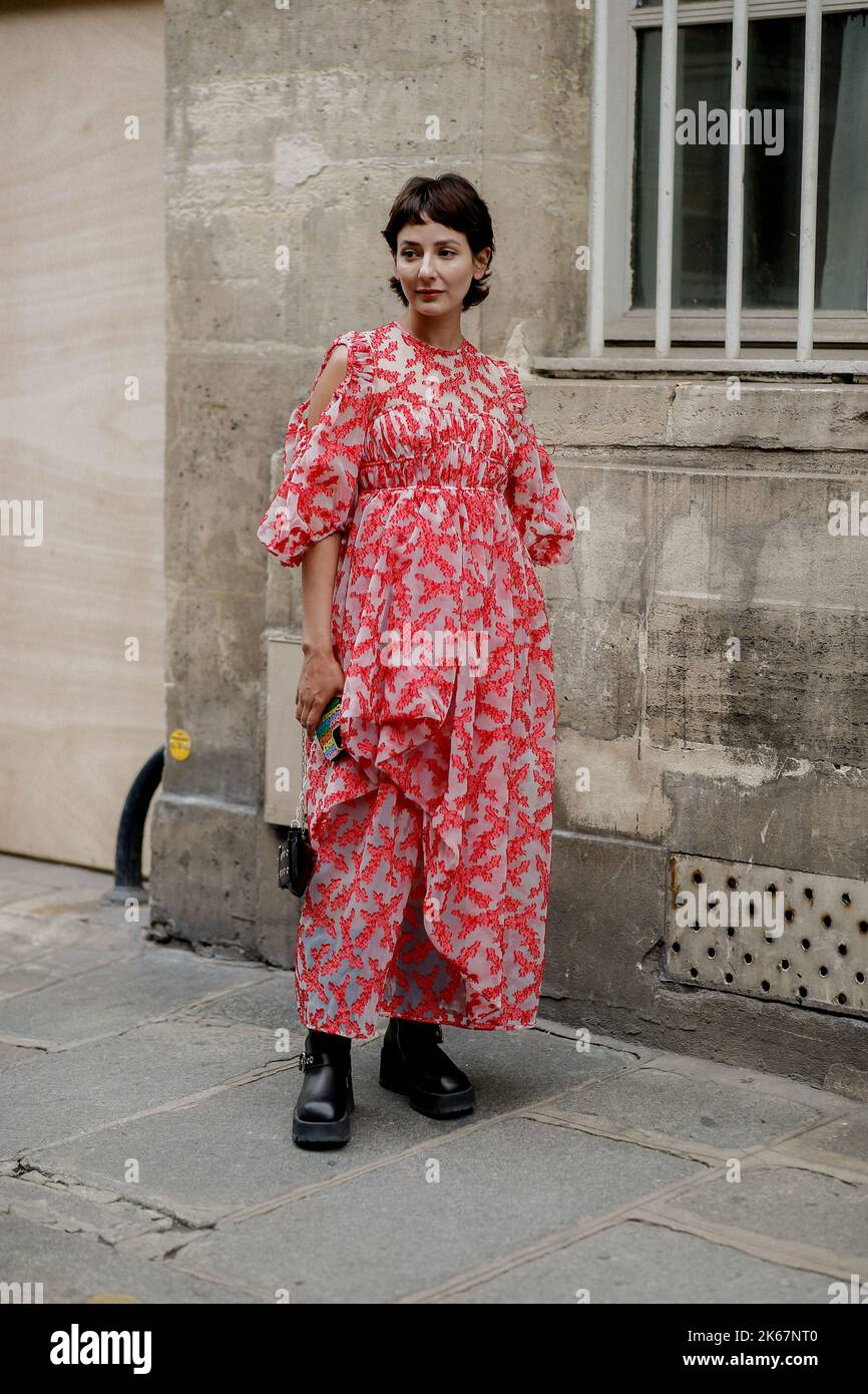 Street style, Alyssa Coscarelli arriving at Cecilie Bahnsen Spring ...