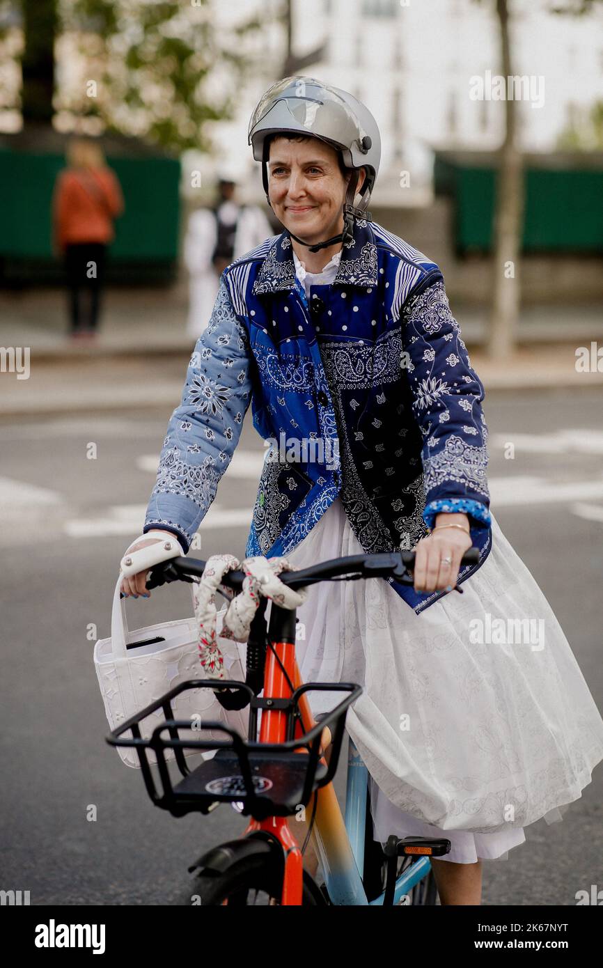 Street style, Sarah Andelman arriving at Cecilie Bahnsen Spring Summer ...