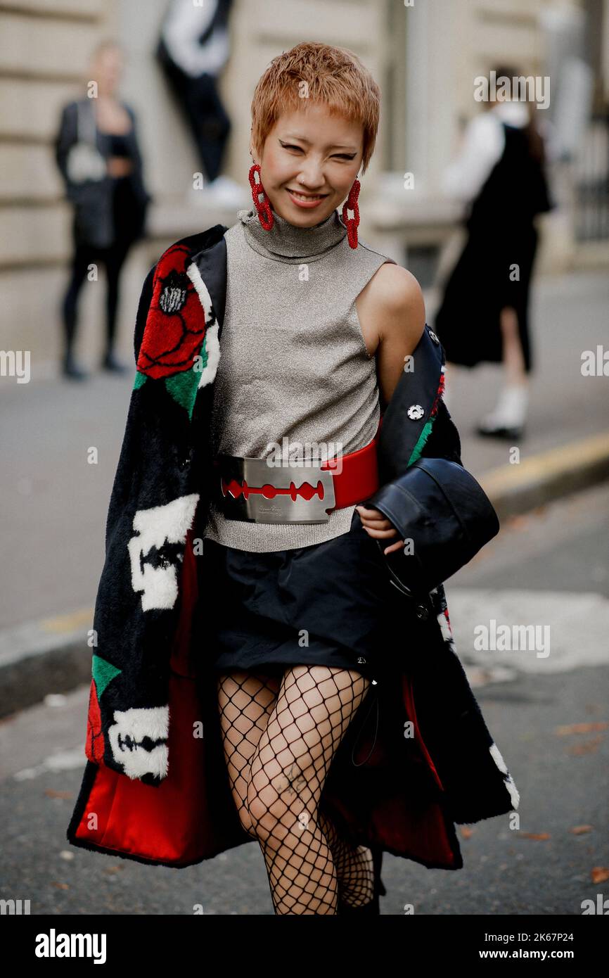 Street style, Nara Kim arriving at Undercover Spring Summer 2023 show ...