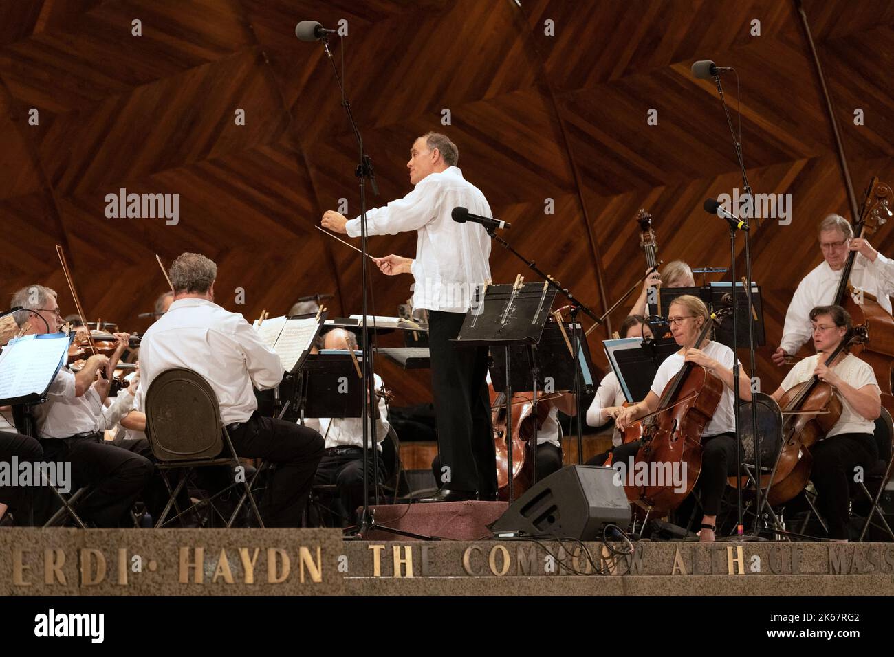 Boston Landmarks Orchestra summer outdoor concert at the Hatch Shell on ...