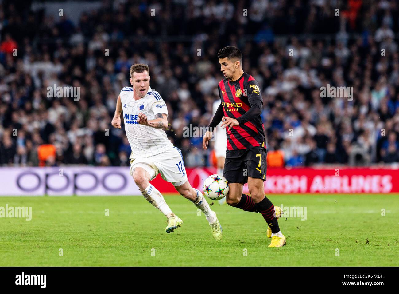 Copenhagen, Denmark. 11th Oct, 2022. Joao Cancelo (7) of Manchester ...