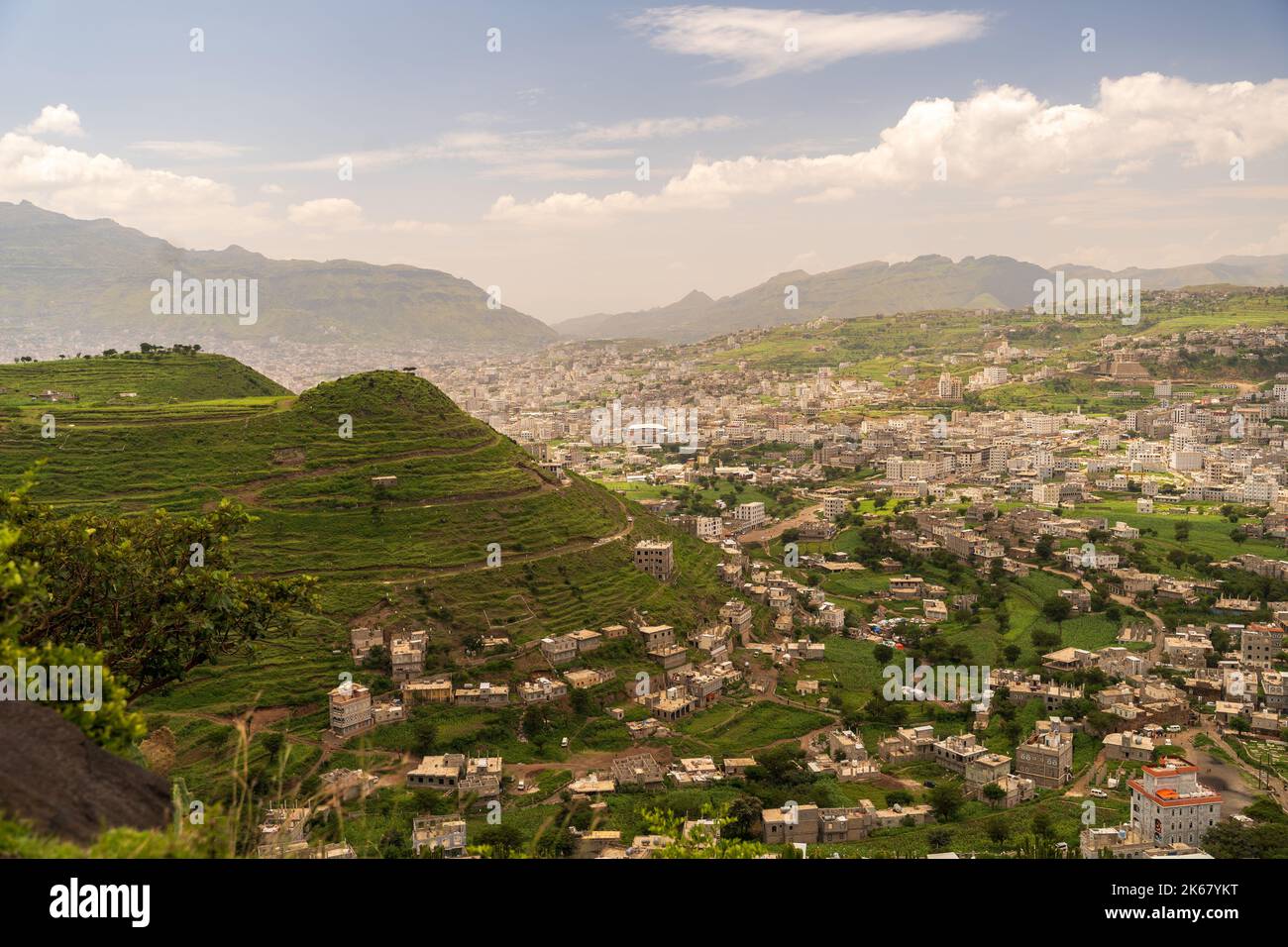 A scenic shot of the houses in the valley of Ibb city, Yemen Stock ...