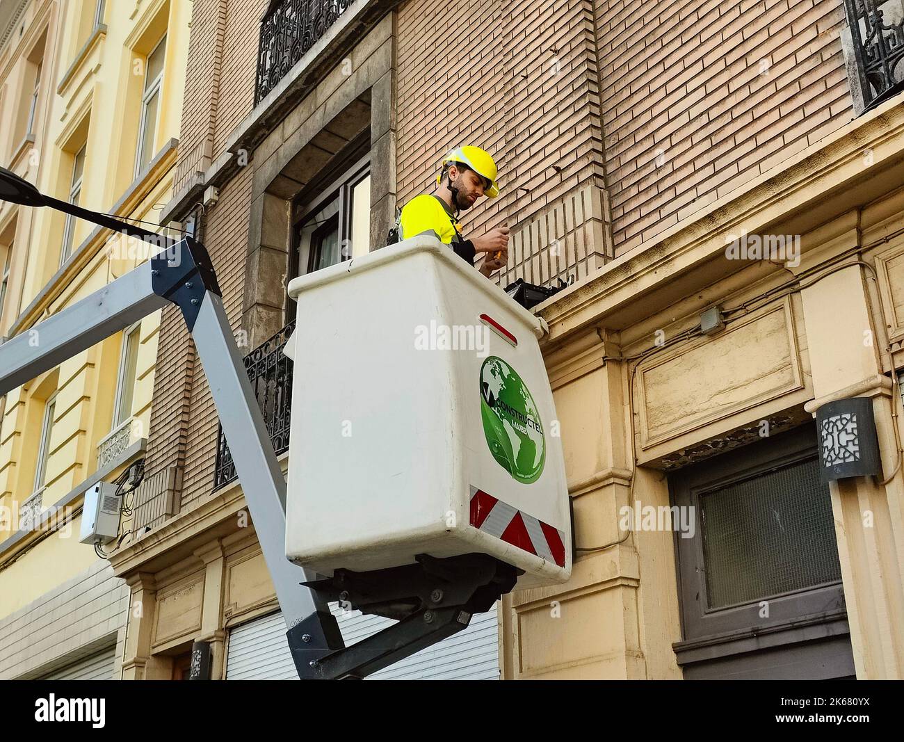 Illustration picture shows a visit to the installation of optical fibre ...
