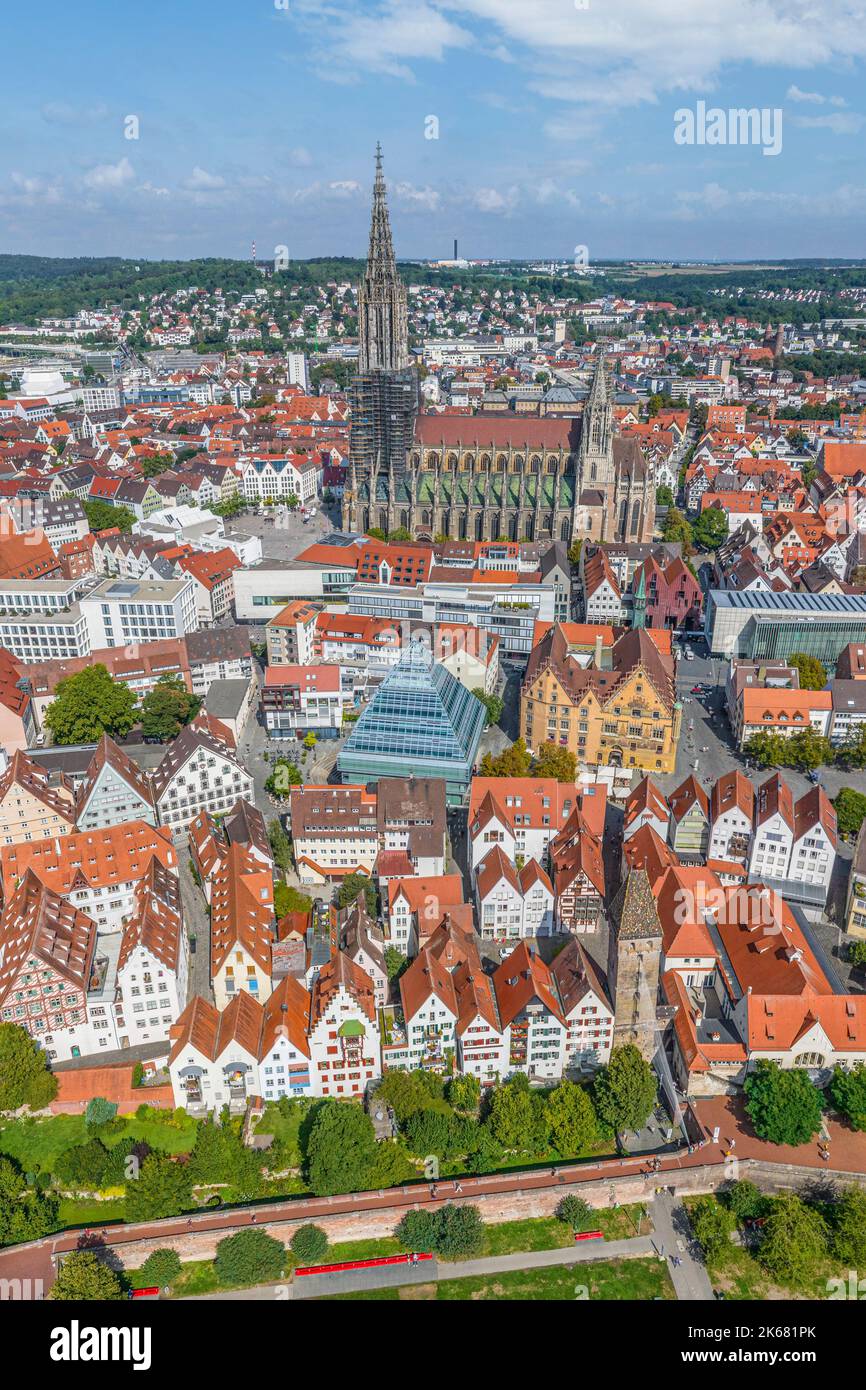 The city of Ulm with its famous Ulmer Münster from above Stock Photo ...