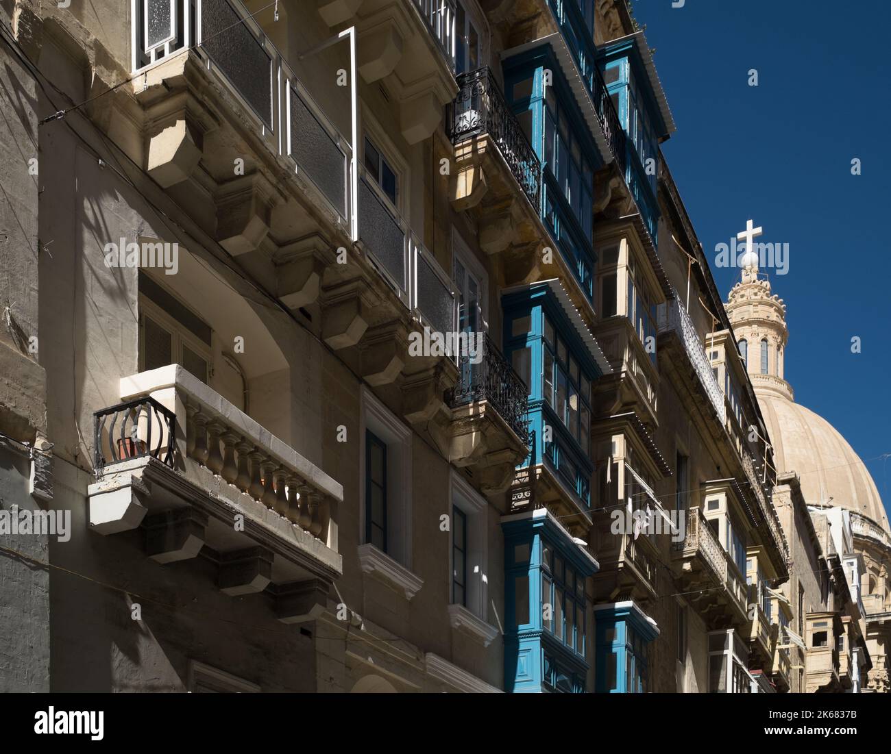 Traditional Maltese Architecture, Valletta Malta Stock Photo - Alamy