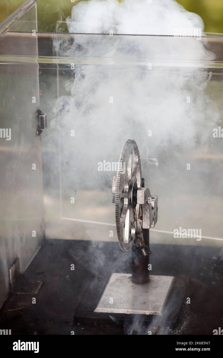 Gunpowder explosion demonstration hi-res stock photography and images ...