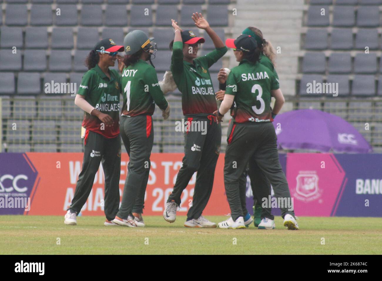 Bangladesh women cricket team hi-res stock photography and images - Alamy