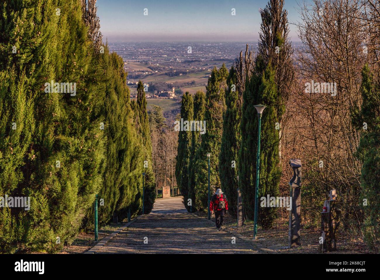 Castello di levizzano rangone hi-res stock photography and images - Alamy