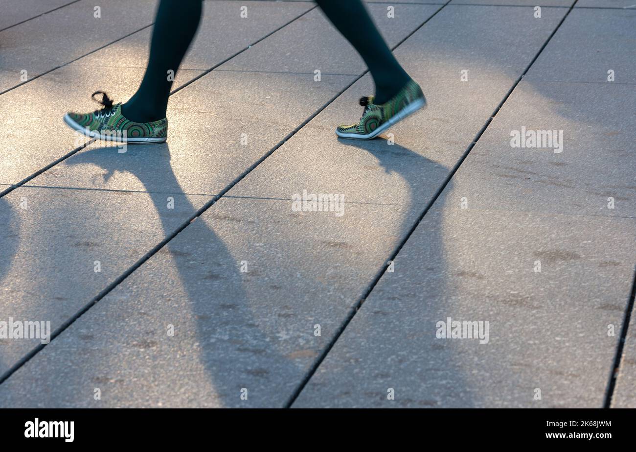 Downtown pedestrian movement hi-res stock photography and images - Alamy