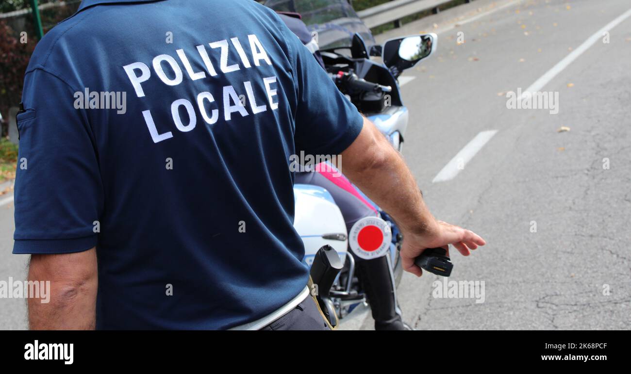 Police uniform patrol italia hi-res stock photography and images - Alamy