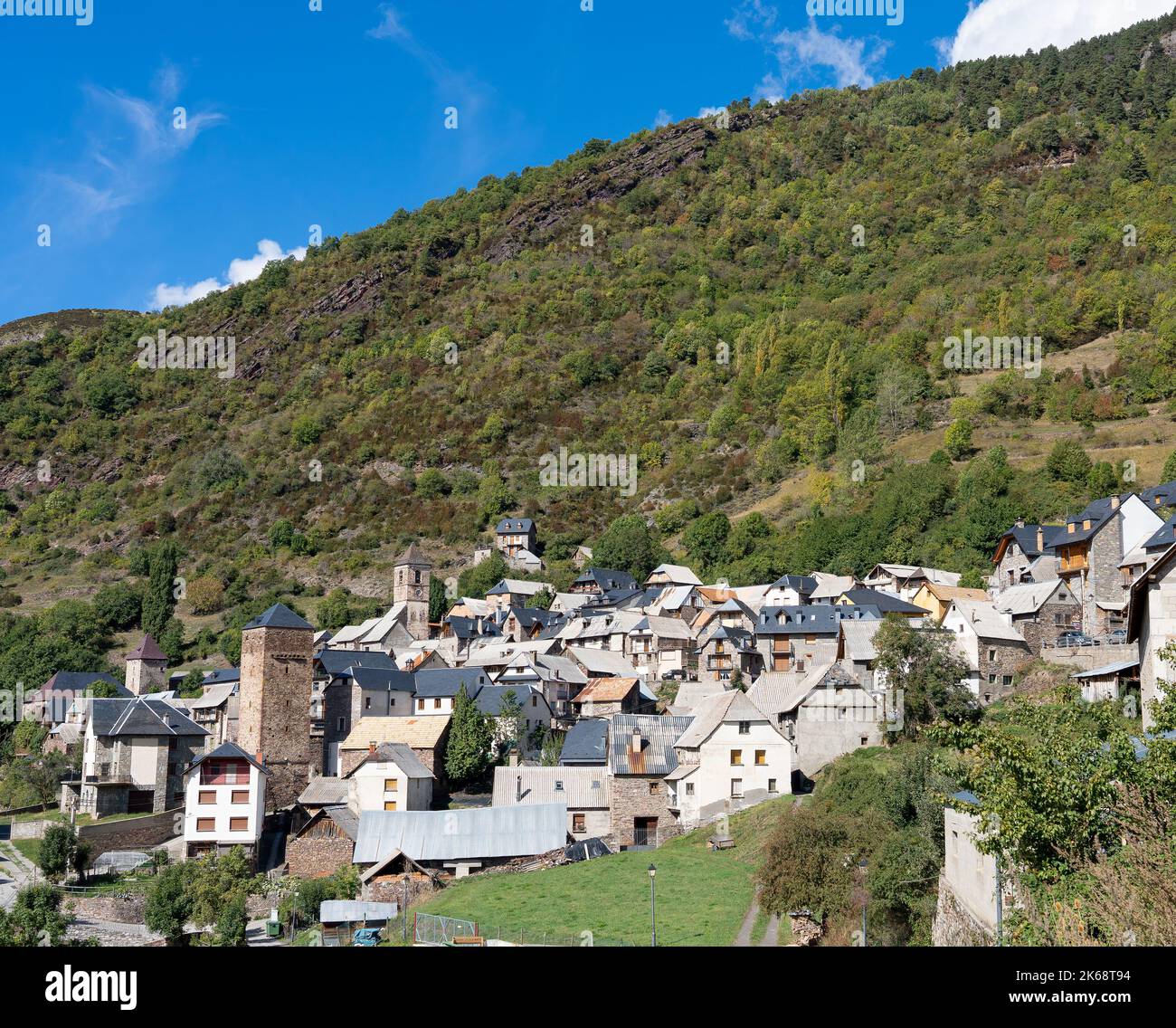 traditional Spanish mountain village, Pyrenees mountains, Spain Stock ...