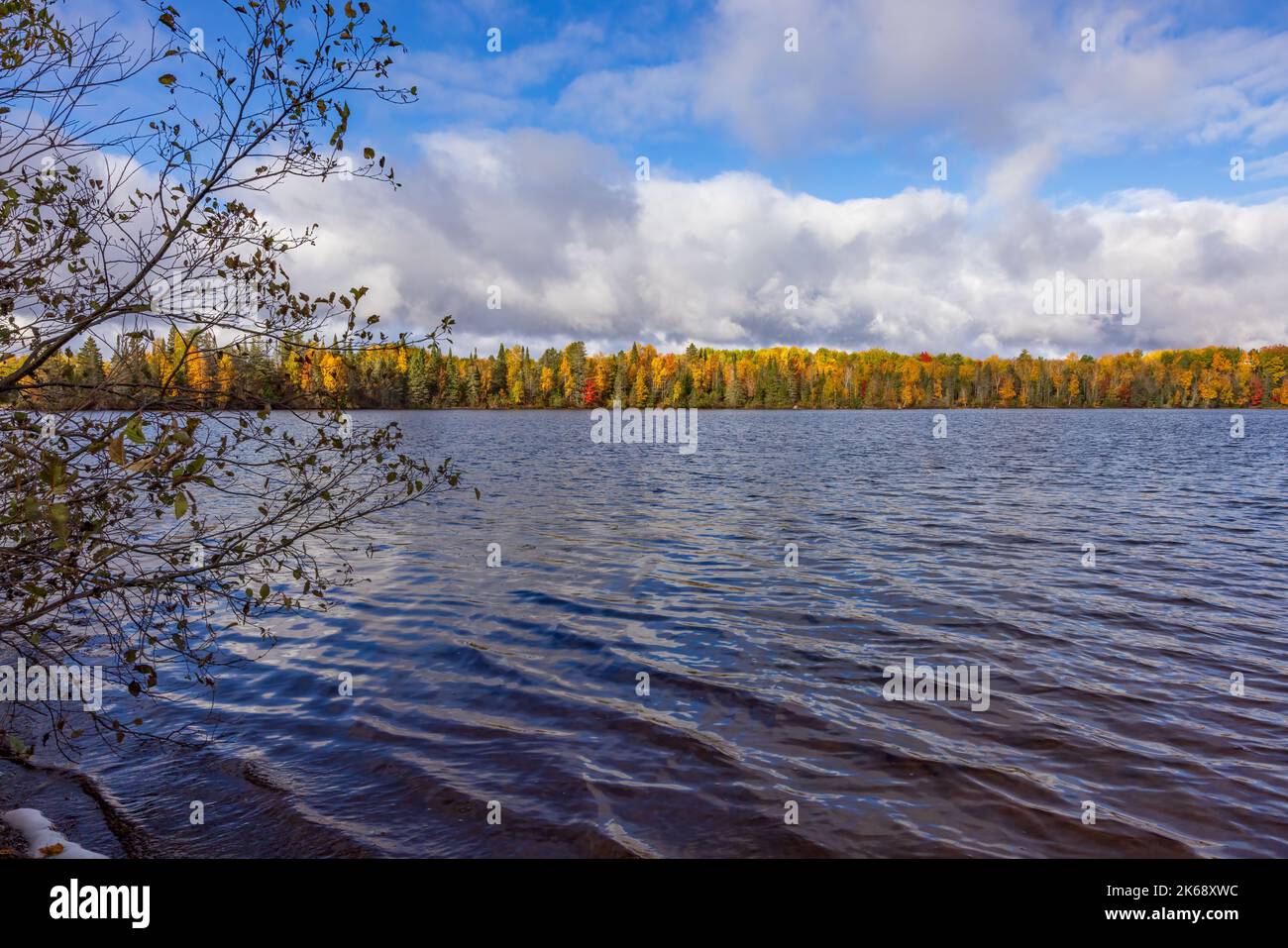 Day lake flowage hi-res stock photography and images - Alamy
