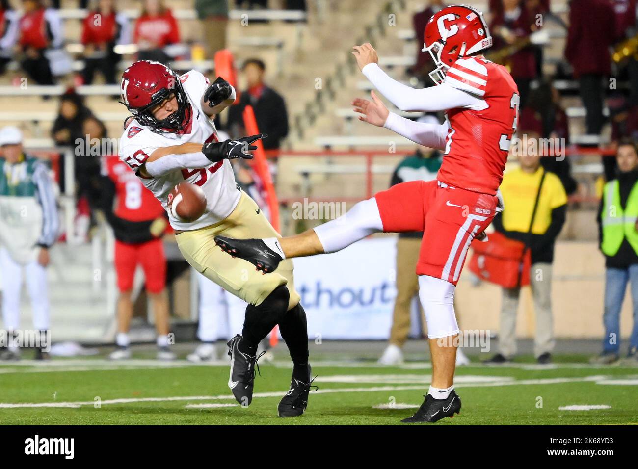 October 7, 2022: Harvard Crimson linebacker Kobe Joseph (59) blocks the ...