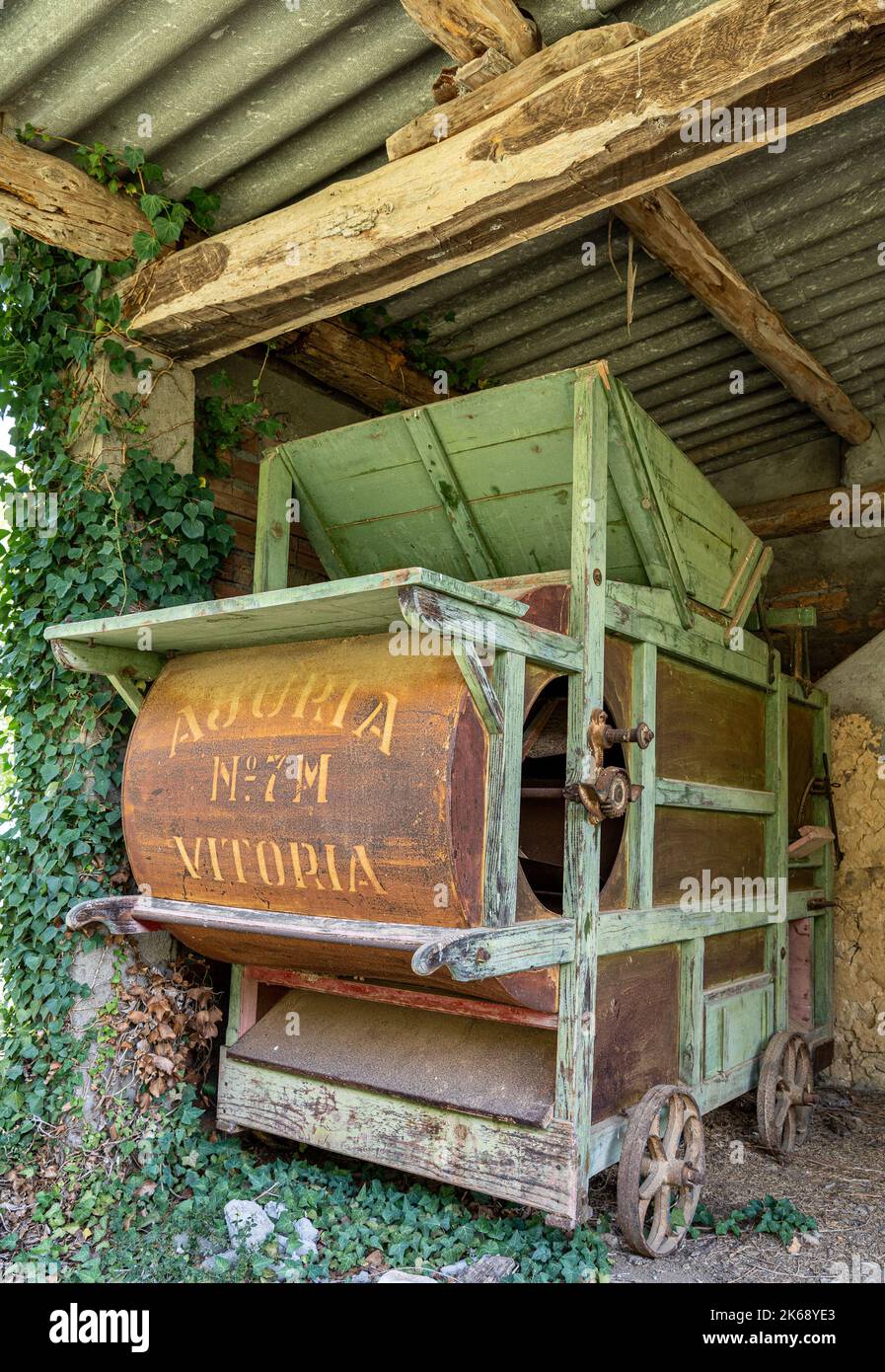 Traditional winnowing hi-res stock photography and images - Alamy
