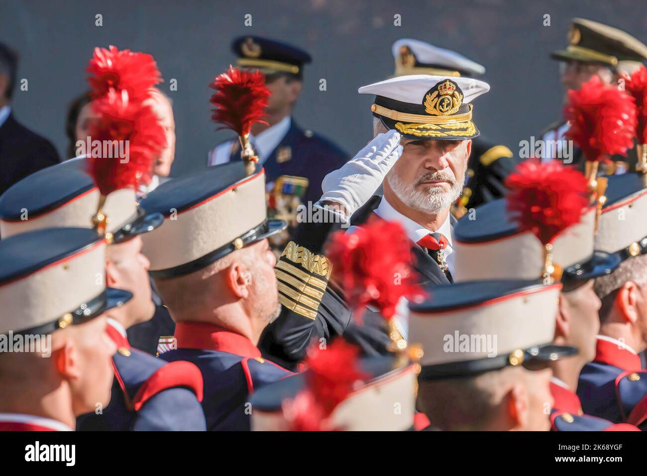 Madrid, Spain. 12th Oct, 2022. King Felipe VI greets soldiers during ...