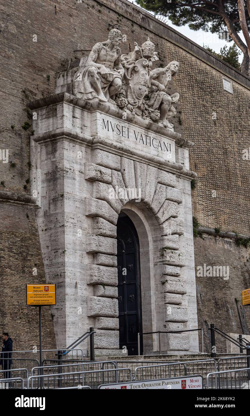 ROME, ITALY - DECEMBER 05, 2019: Main entrance of the Vatican City museums in Rome, Italy Stock ...