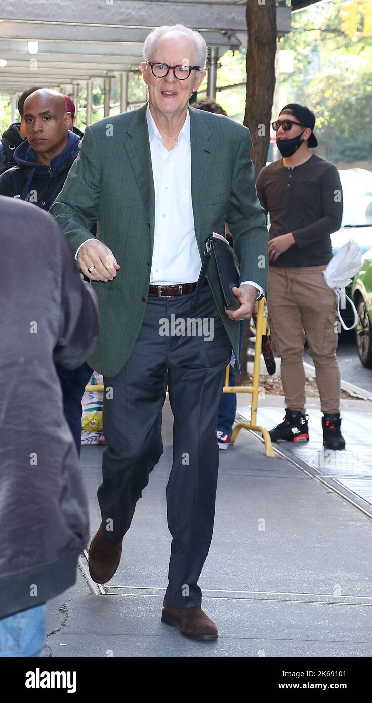 Anne Hathaway and John Lithgow at The View -PICTURED: John Lithgow ...