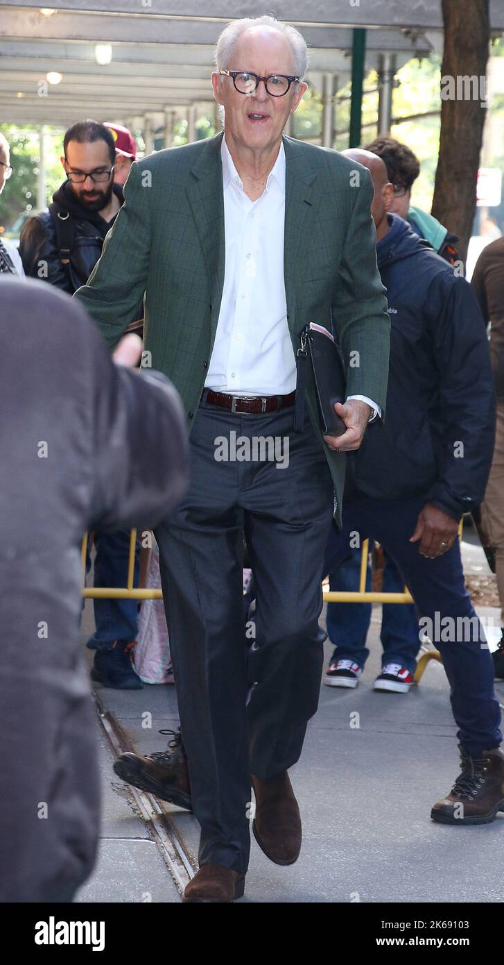 Anne Hathaway and John Lithgow at The View -PICTURED: John Lithgow ...