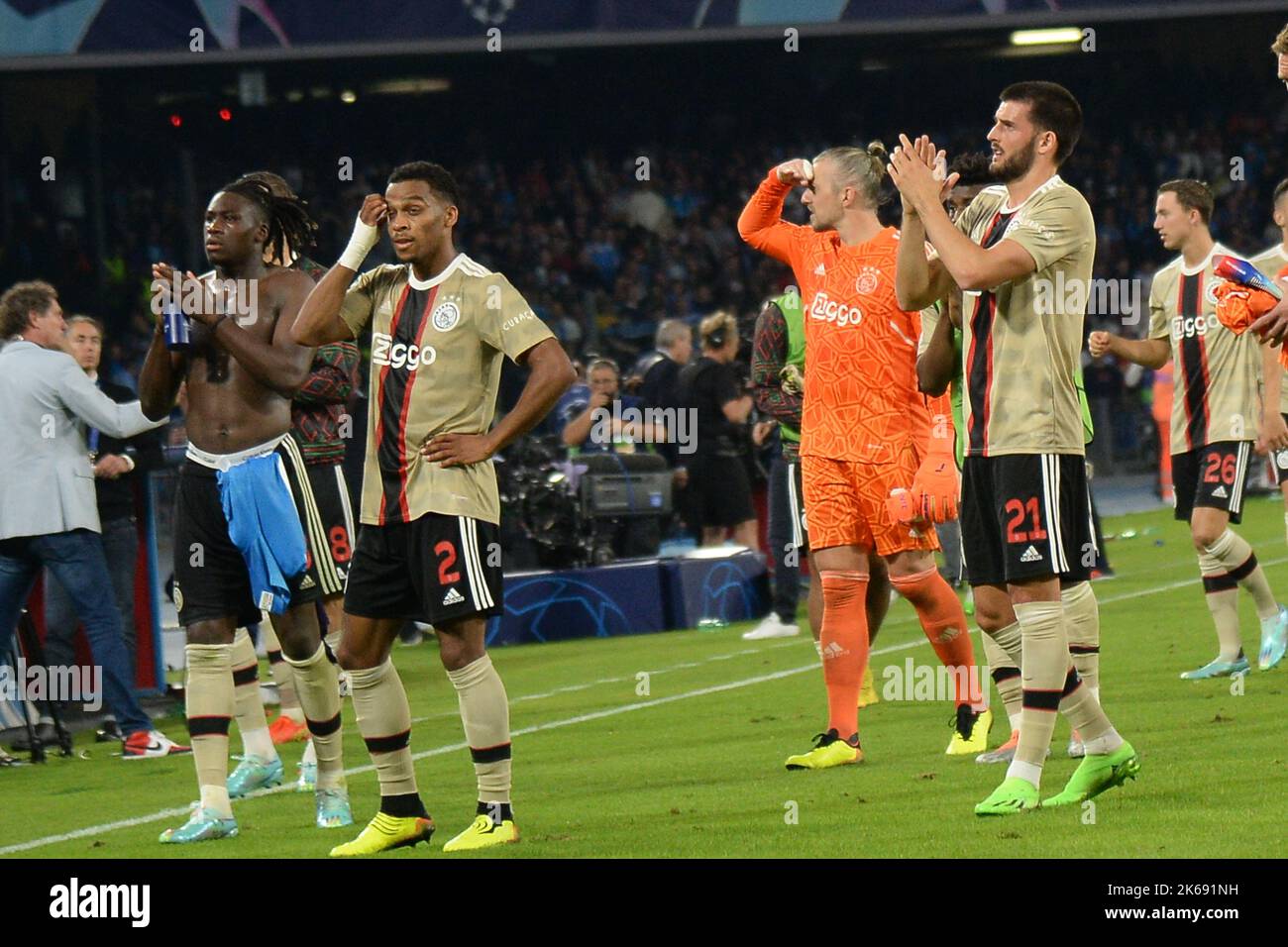 Ajax players thank their fans during the Uefa Champions League SSC ...