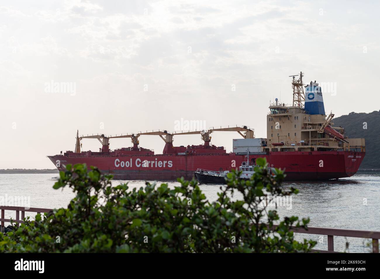 Reefer ship hi-res stock photography and images - Alamy