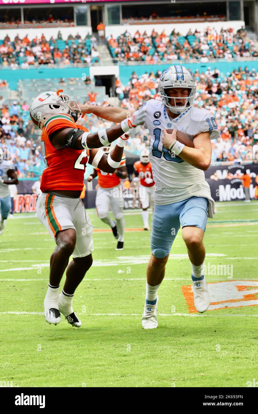 During run at hard rock stadium on october 8 hi-res stock photography ...